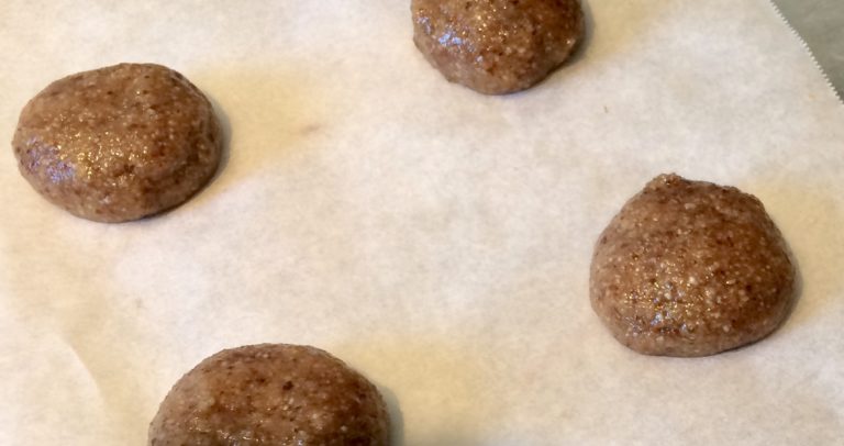 St. Francis of Assisi Almond Cookies - bakeitfab